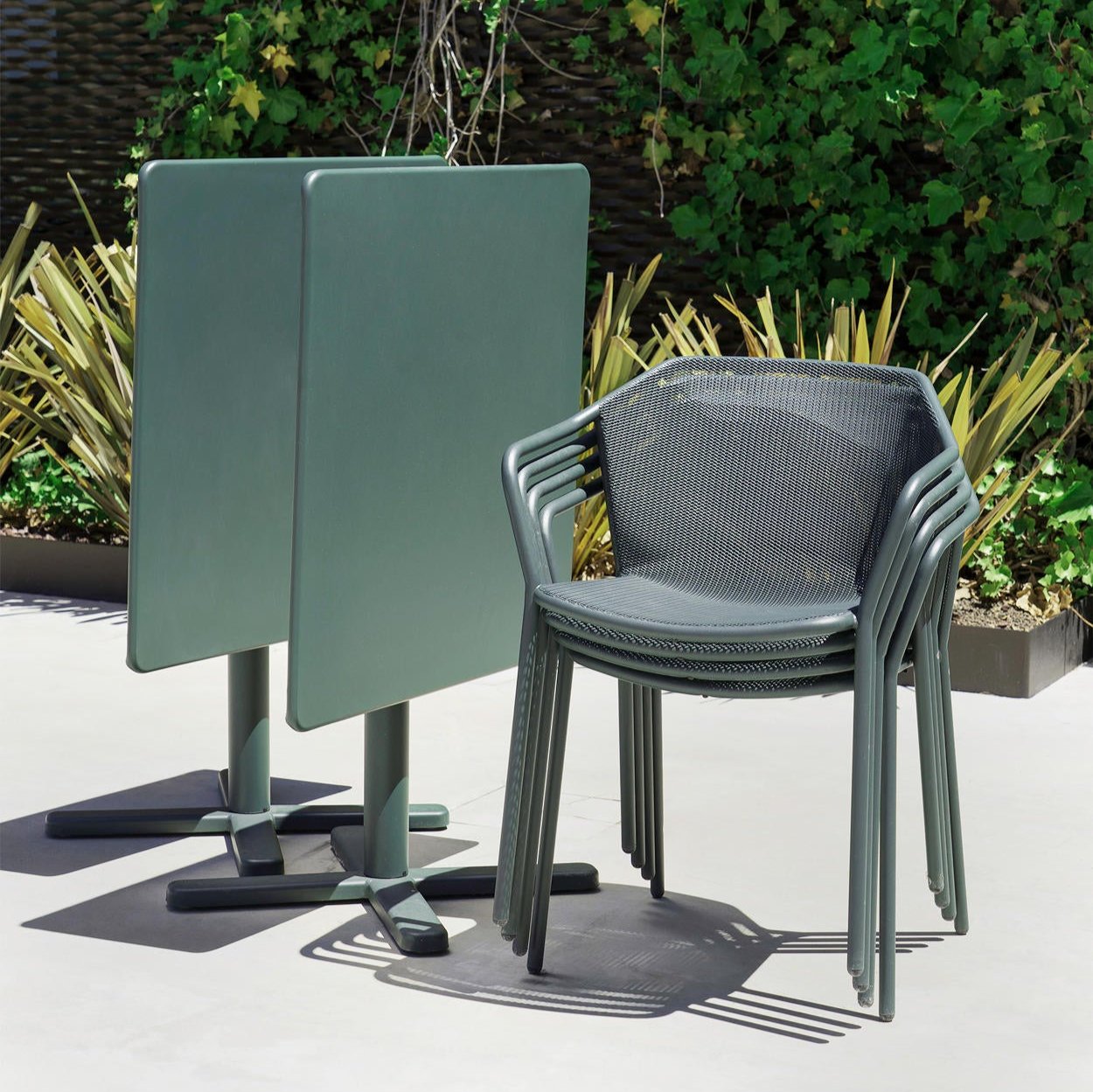 DARWIN COLLAPSIBLE DINING TABLE – Design Story