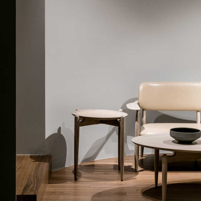 Slow Folding Tray Table – Design Story